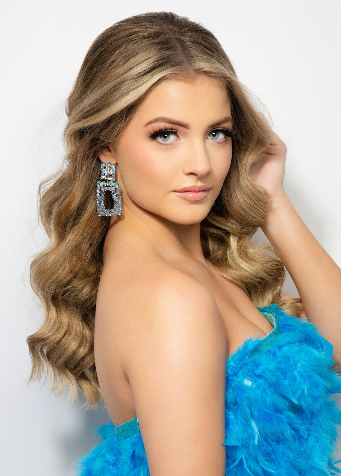 Contestants - Teen - MISS MAINE USA and MISS MAINE TEEN USA